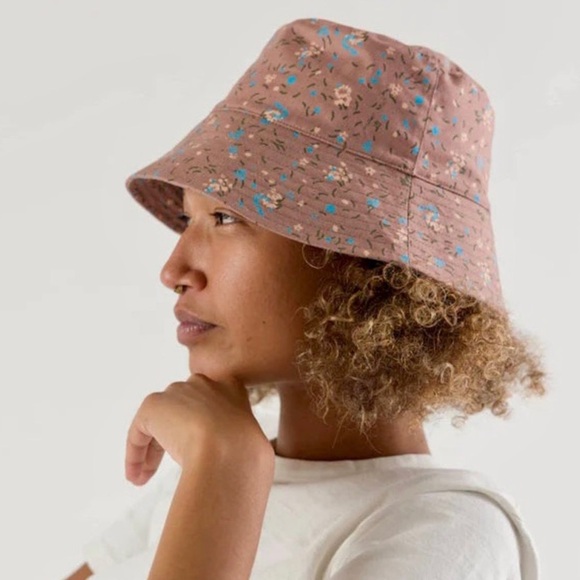 BAGGU | Accessories | Baggu Bucket Hat Fawn Calico Floral | Poshmark